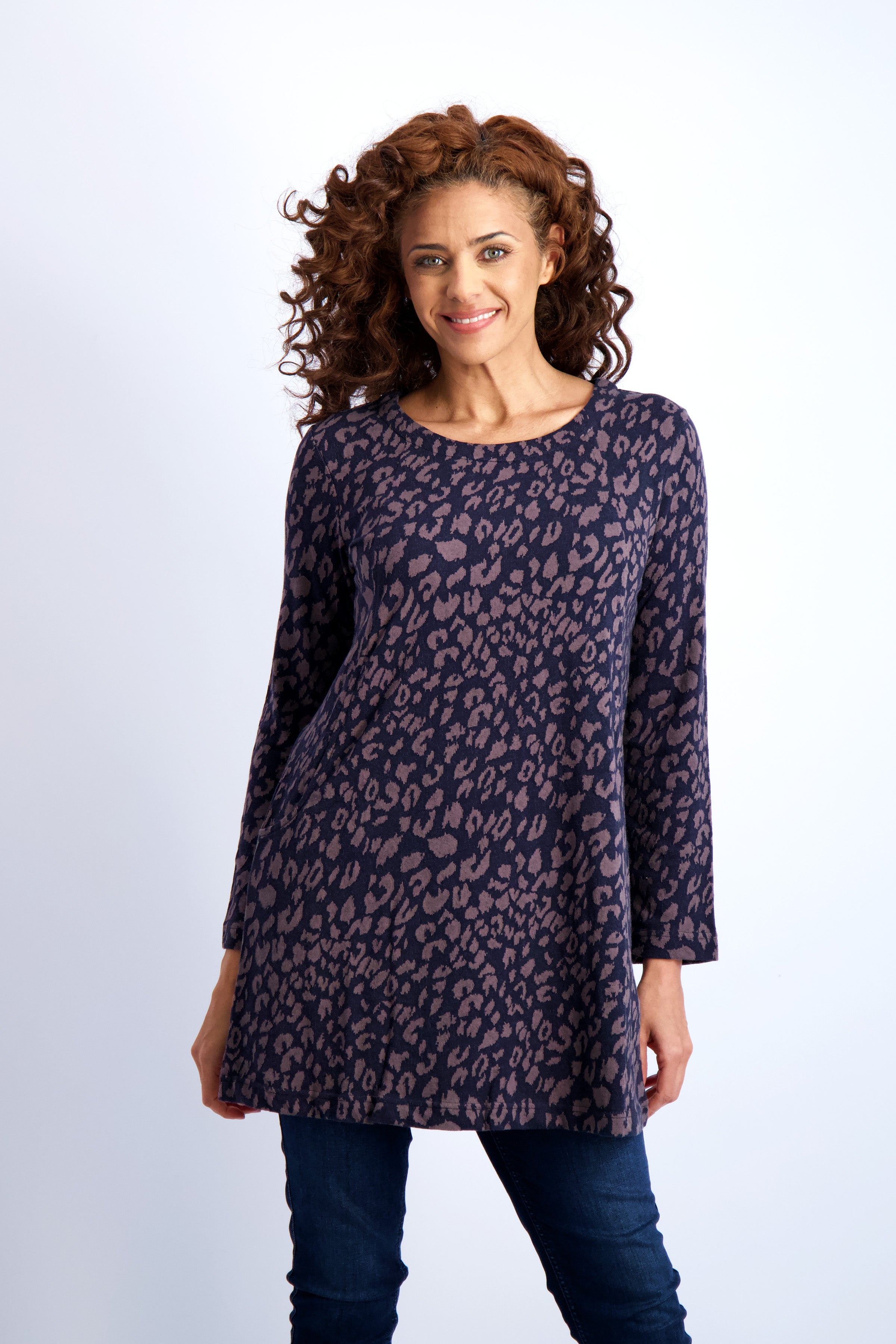 Leona Jersey Roundneck – Komil Clothing