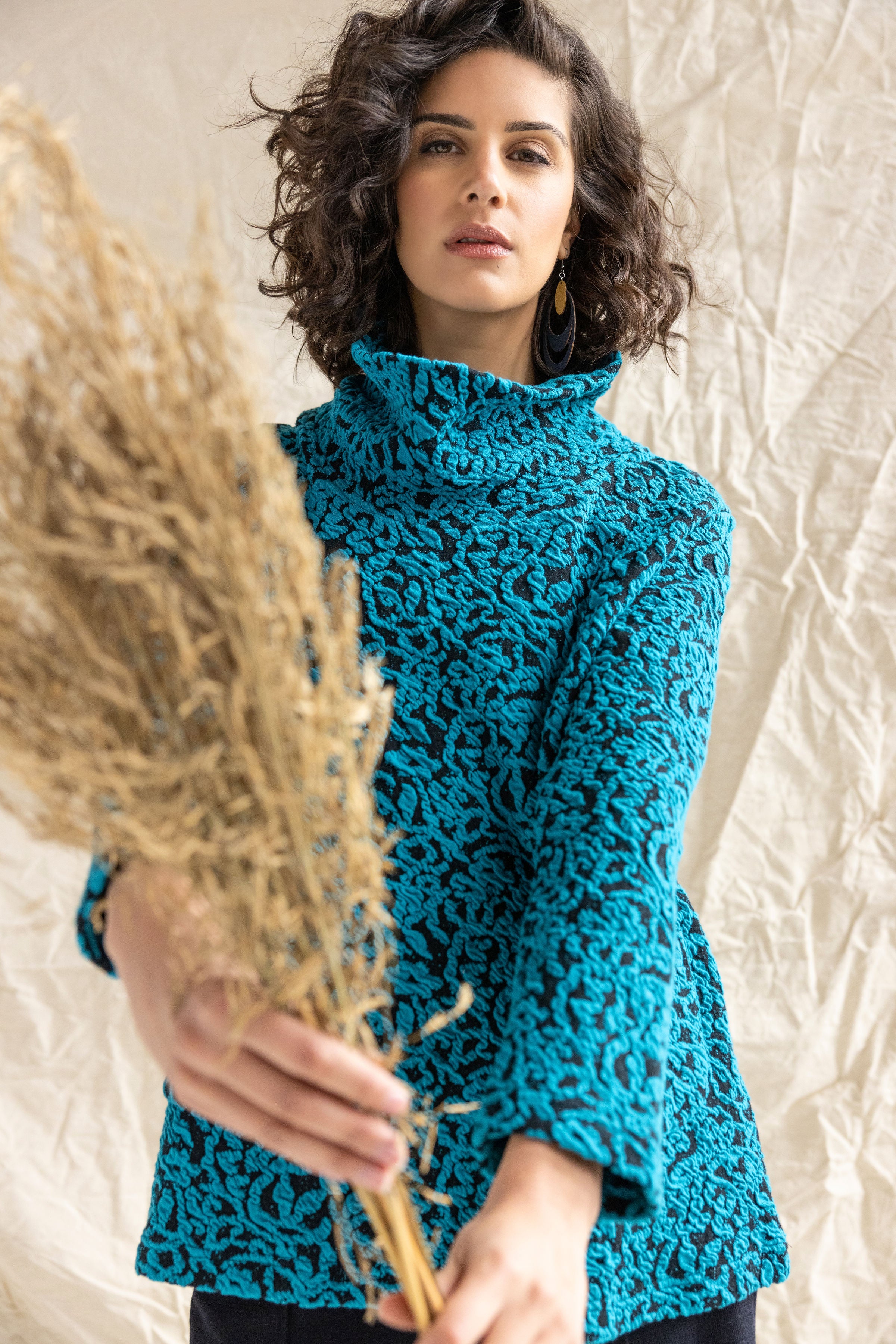 Vintage Texture Weave Cowl Top – Komil Clothing